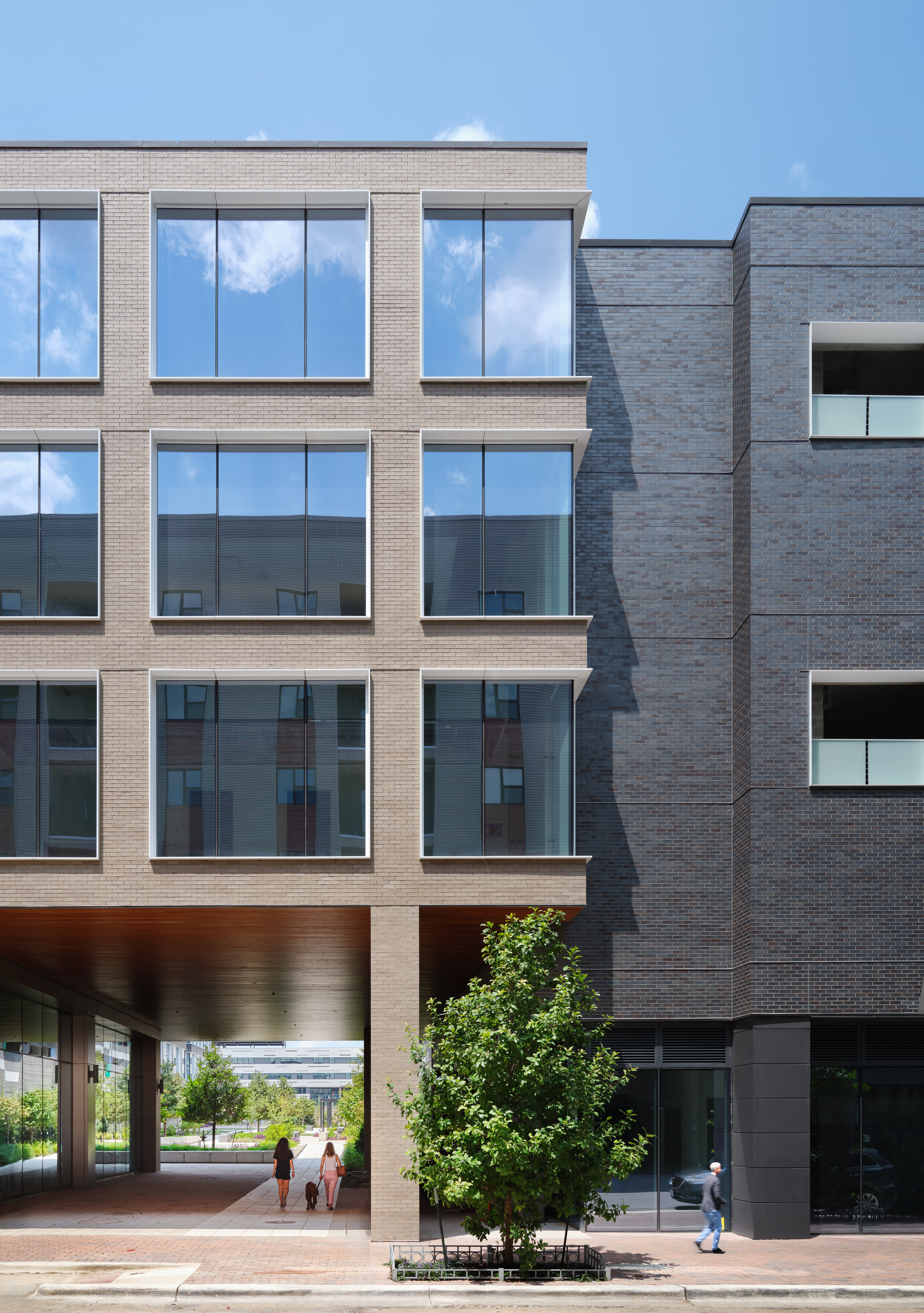 Mueller Business District, Bravo Building | Page